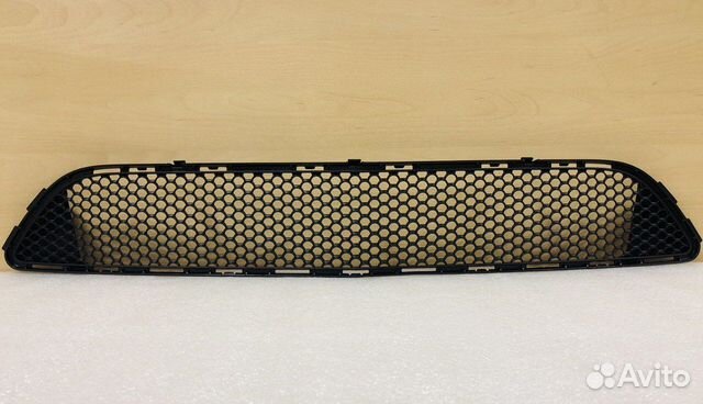 Решетка в бампер центральная Мерседес W 204 амг купить в Москве ...